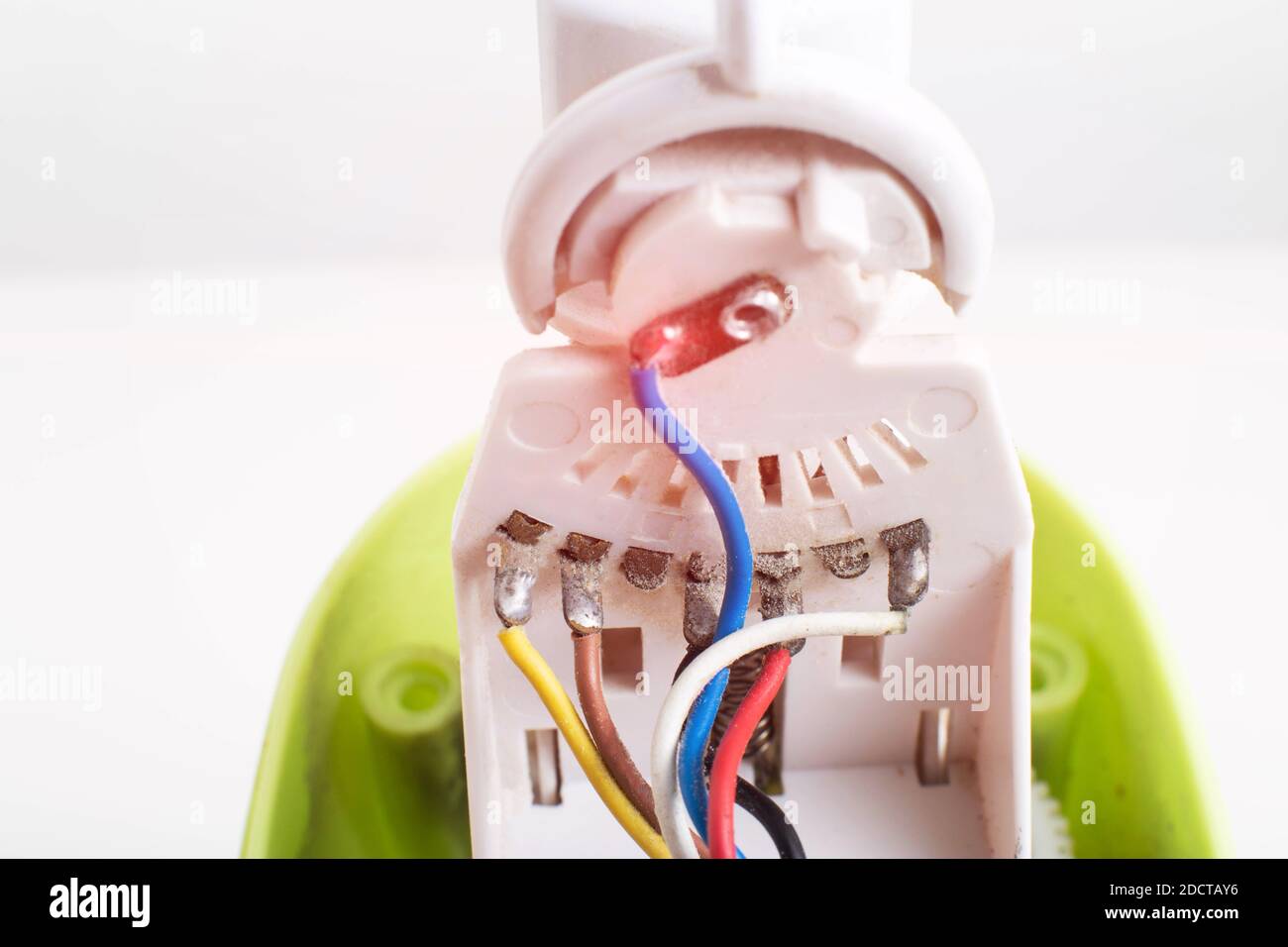 Dirty electrical contacts in the mixer and overheating of the ...