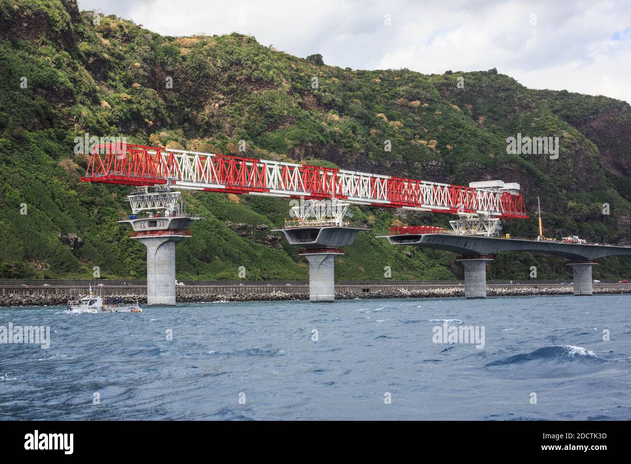 New coastal road reunion island hi-res stock photography and images - Alamy