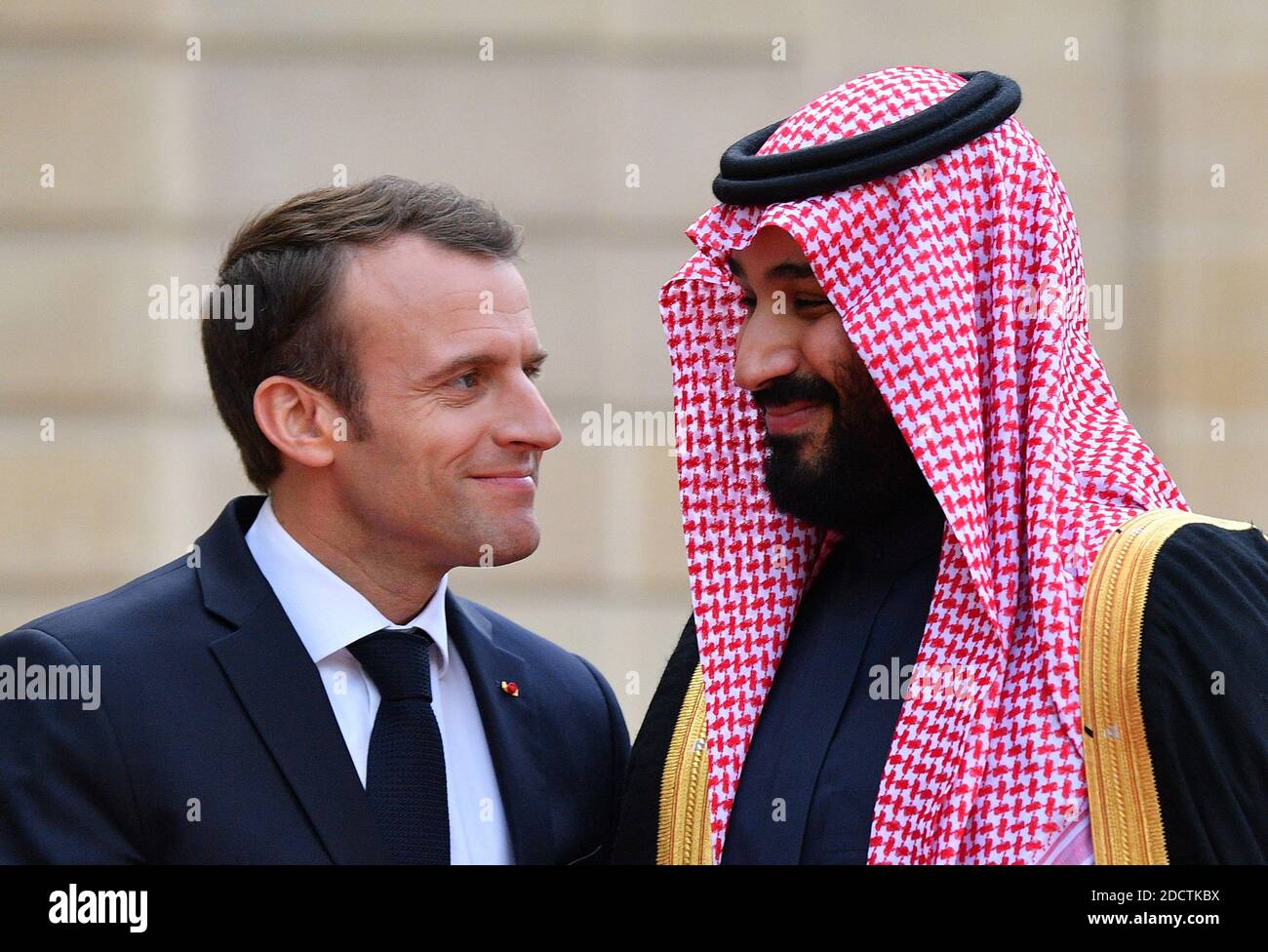 French President Emmanuel Macron welcomes Saudi Arabia's crown prince ...