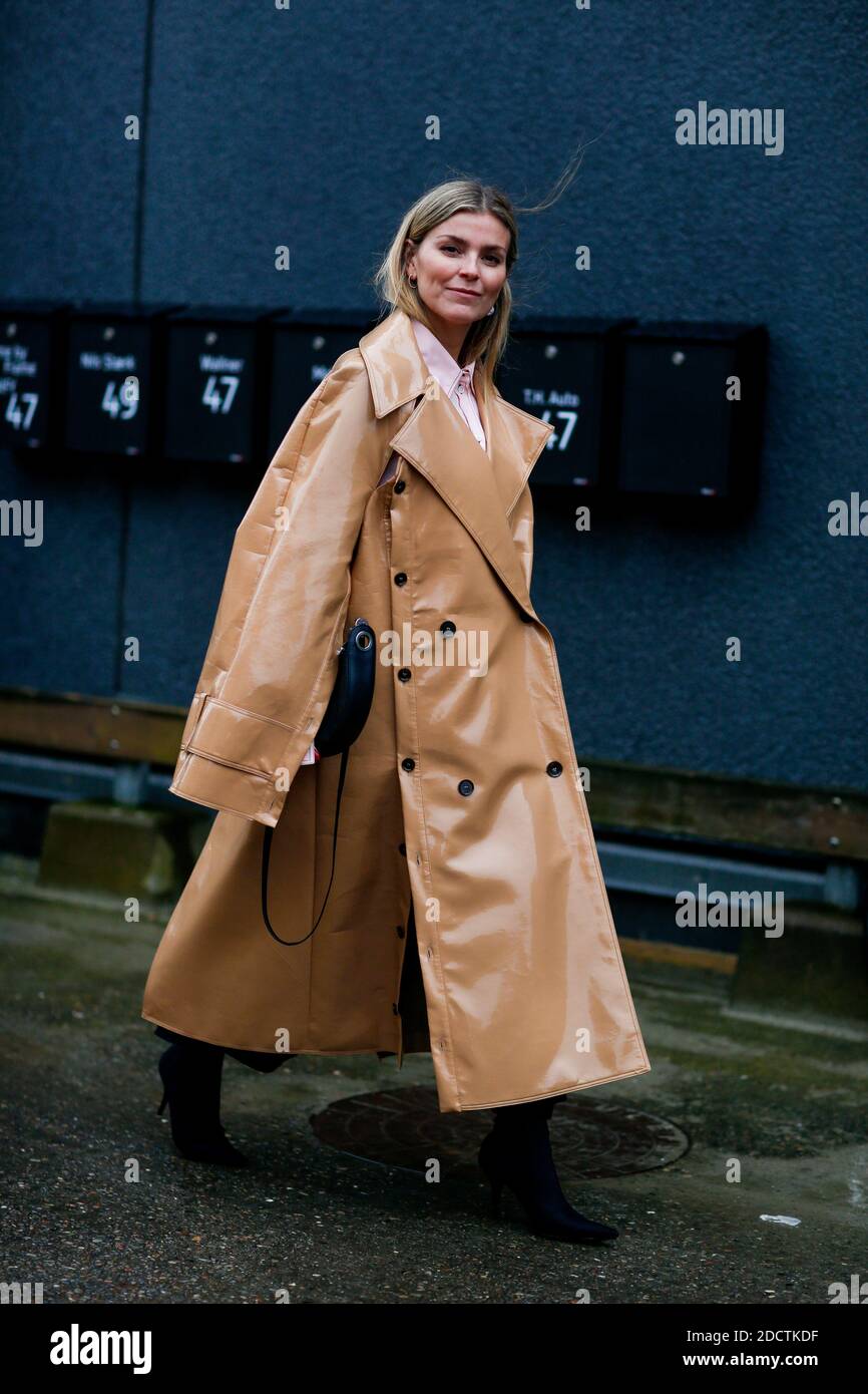 Street style, Janka Polliani arriving at Cecilie Bahnsen Fall-Winter ...