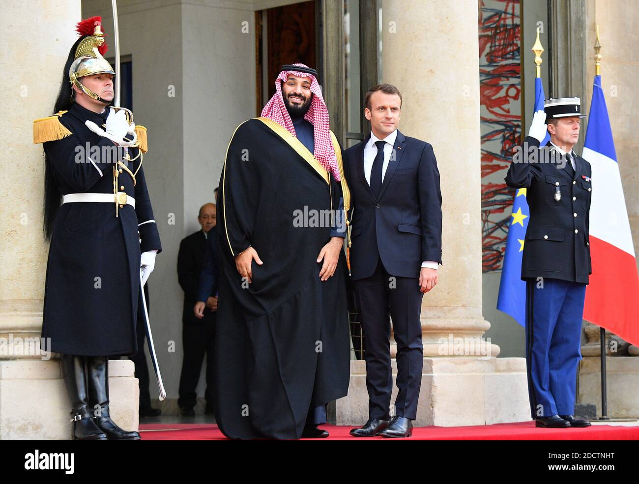 French President Emmanuel Macron welcomes Saudi Arabia's crown prince ...