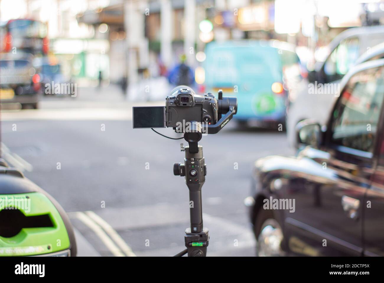 Traffic cam and cars hi-res stock photography and images - Alamy