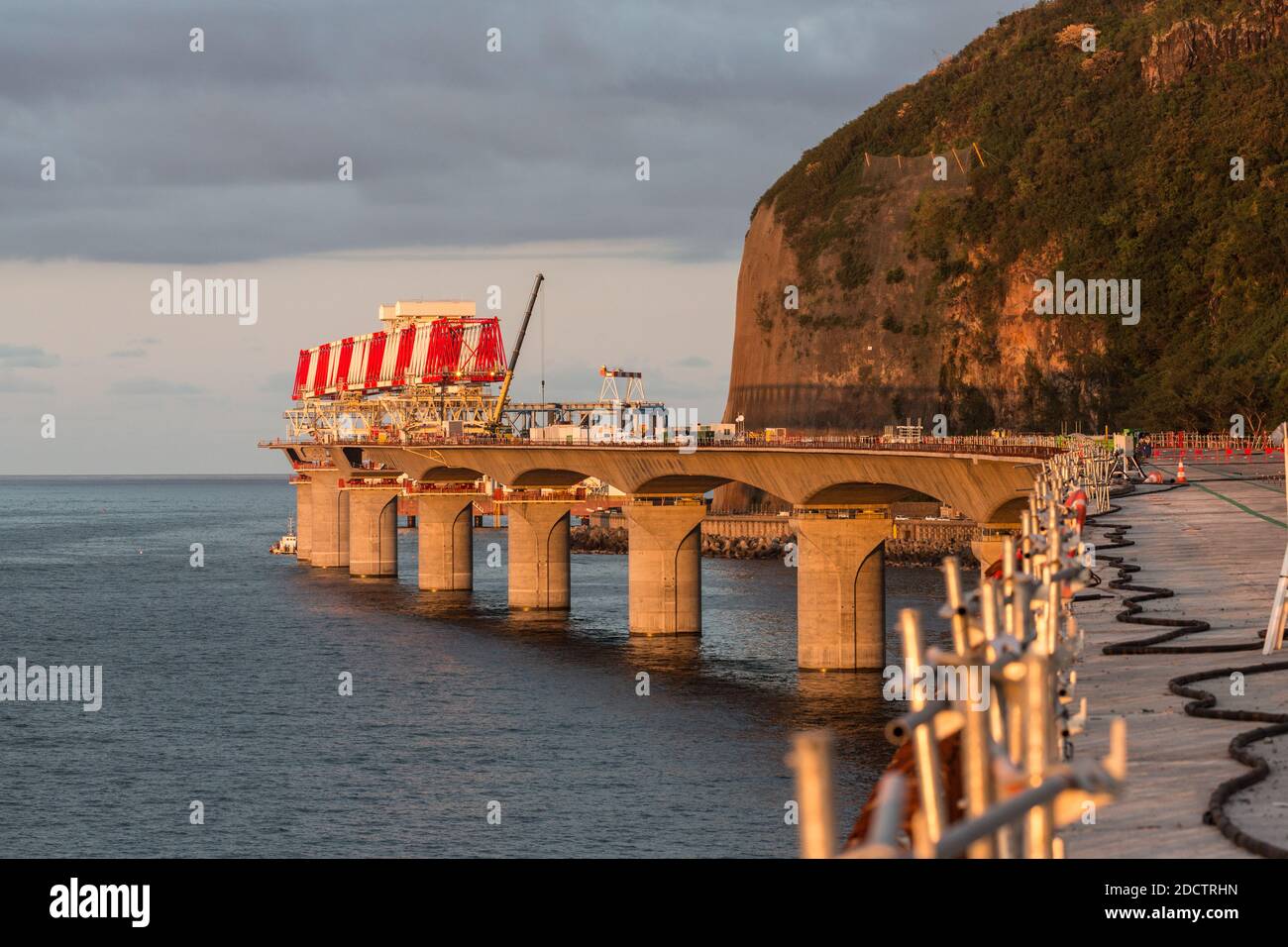 New coastal road reunion island hi-res stock photography and images - Alamy