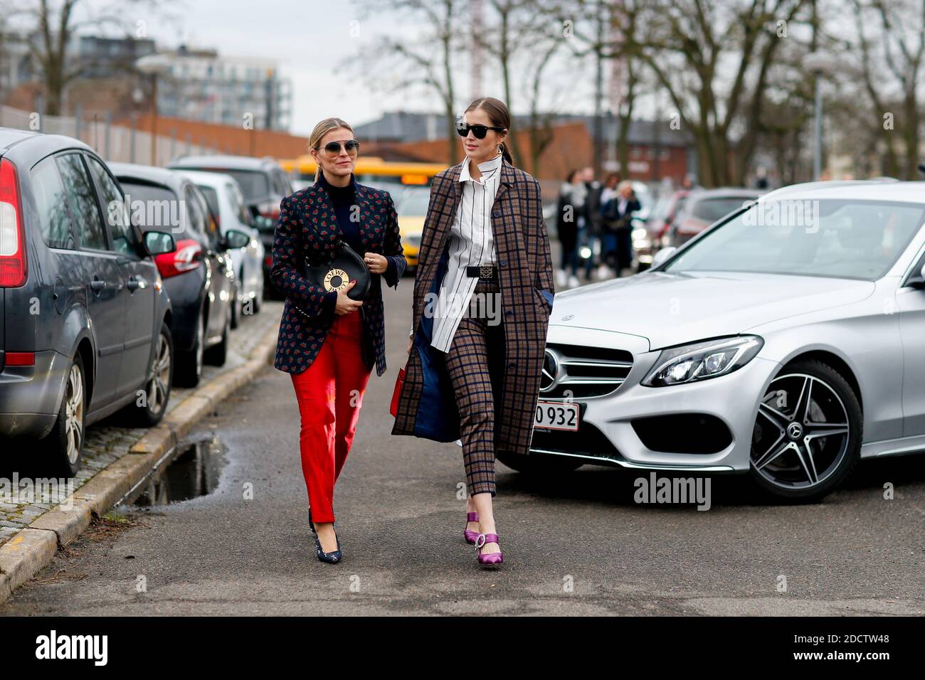 Street style, Janka Polliani and Darja Barannik arriving at Munthe Fall ...