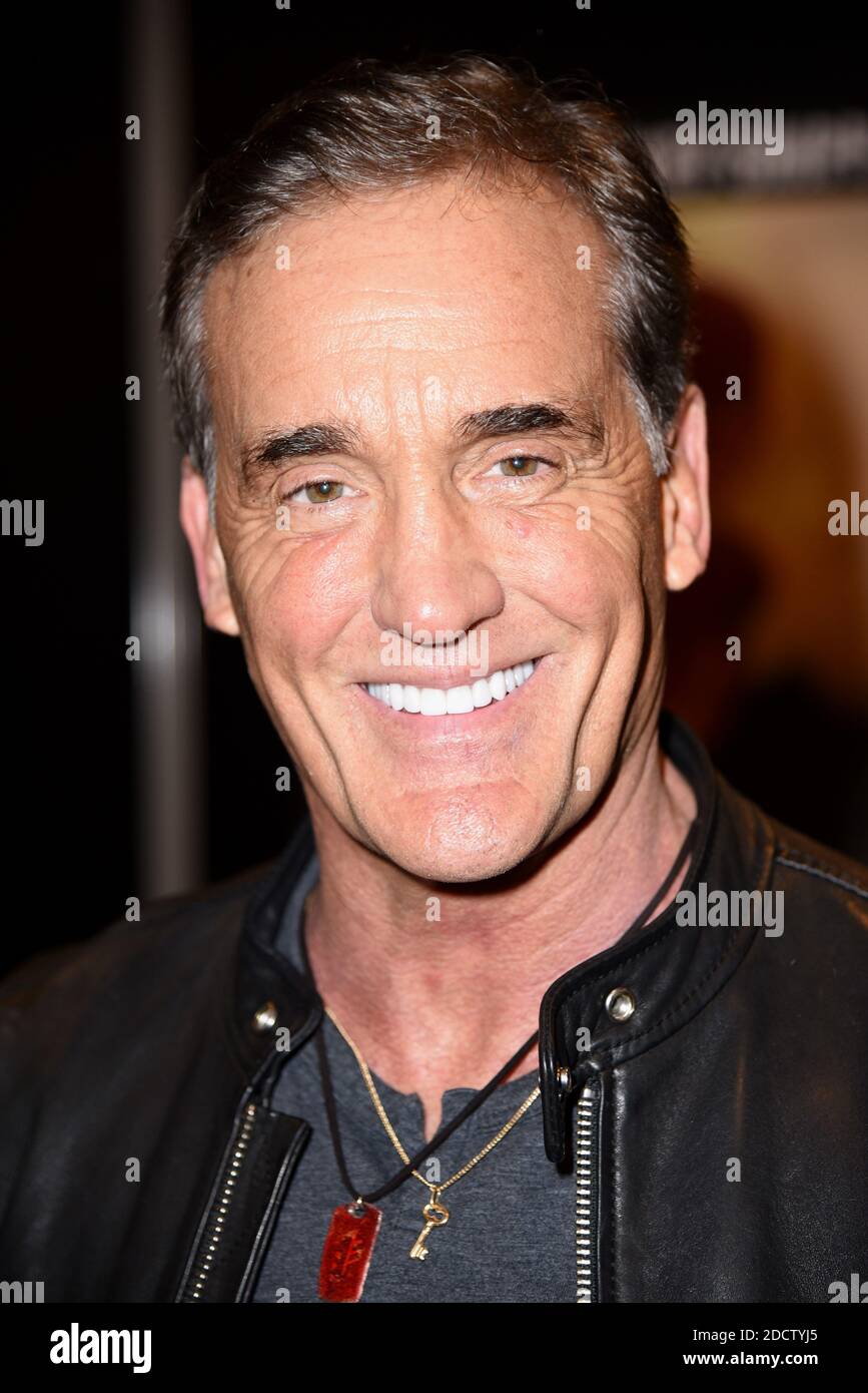John wesley shipp hi-res stock photography and images - Alamy