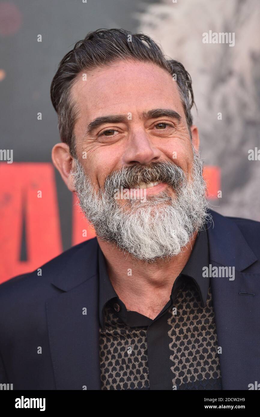 Jeffrey Dean Morgan attends the premiere of Warner Bros. Pictures ...