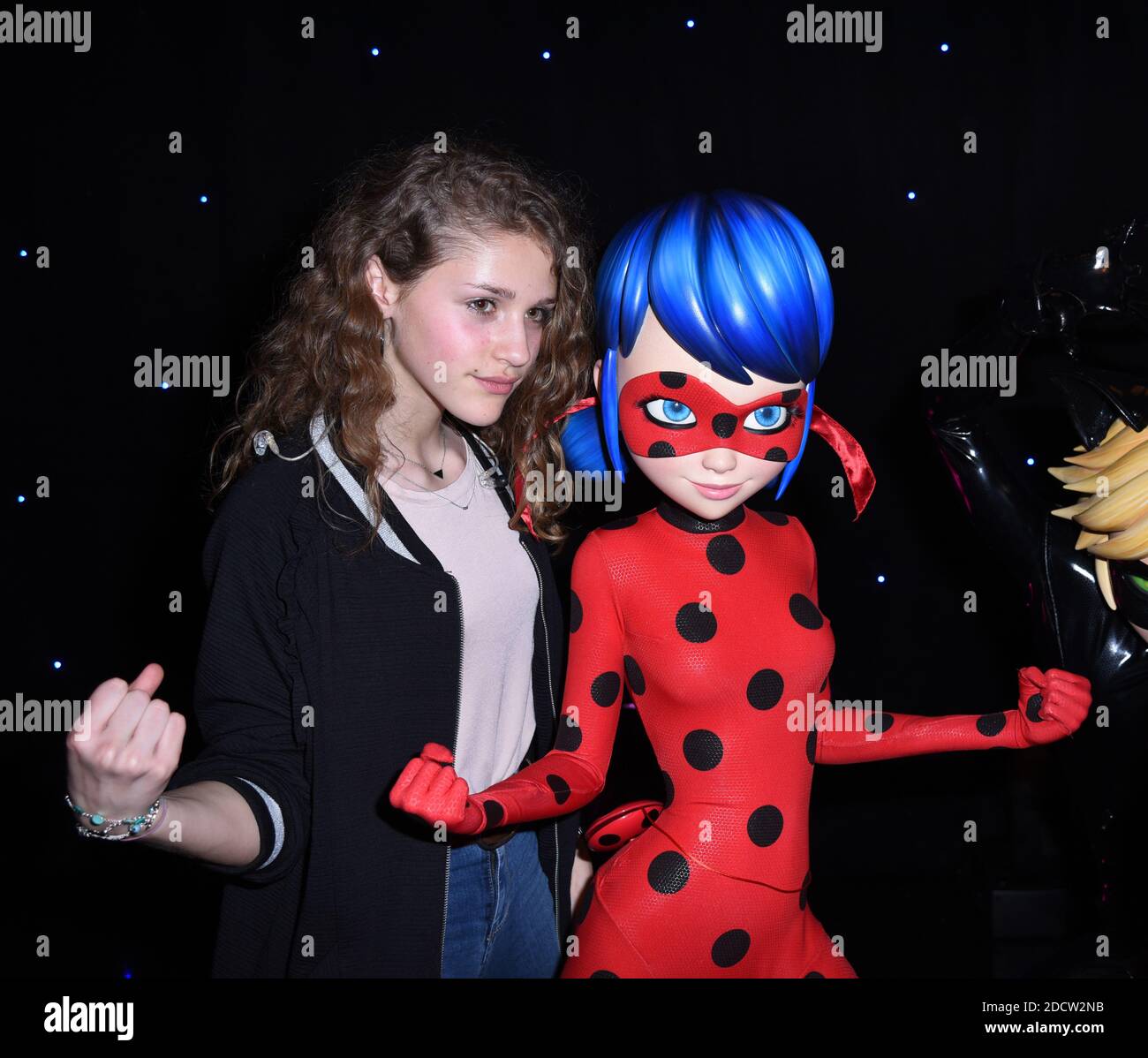Lou and Lenni-Kim attending Miraculous (Ladybug and Chat Noir ...
