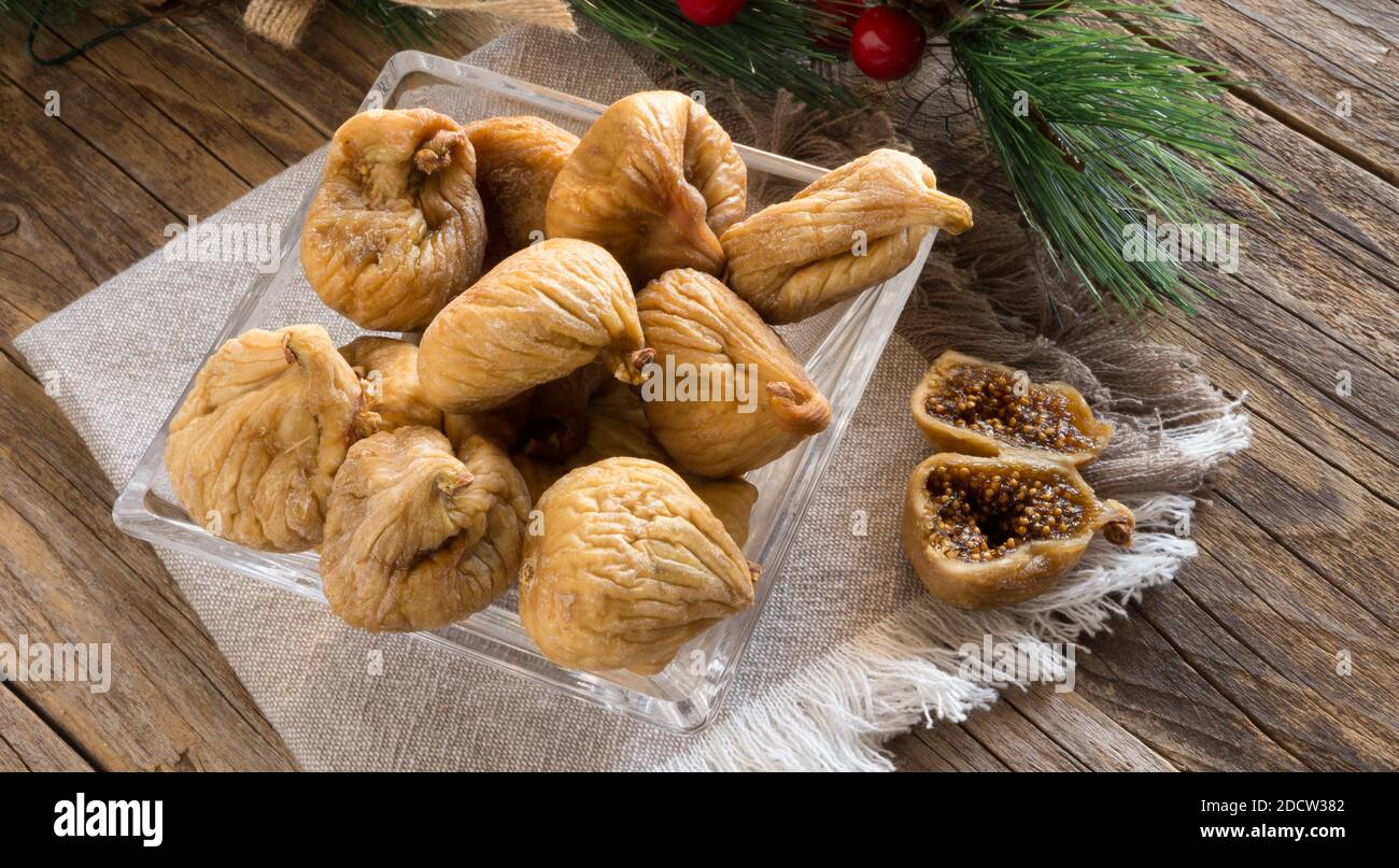 sweet white dried figs, typical neapolitan food in Christmas time Stock ...