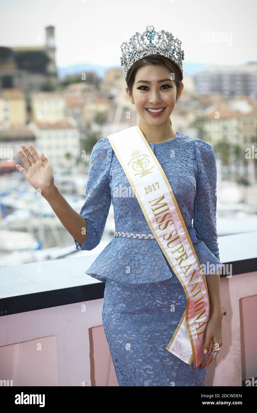 Jenny kim hi-res stock photography and images - Alamy