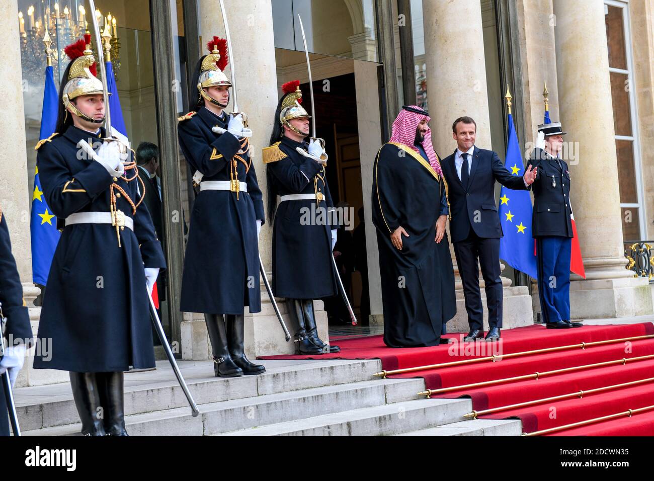 French President Emmanuel Macron receives Saudi Crown Prince Mohammed ...