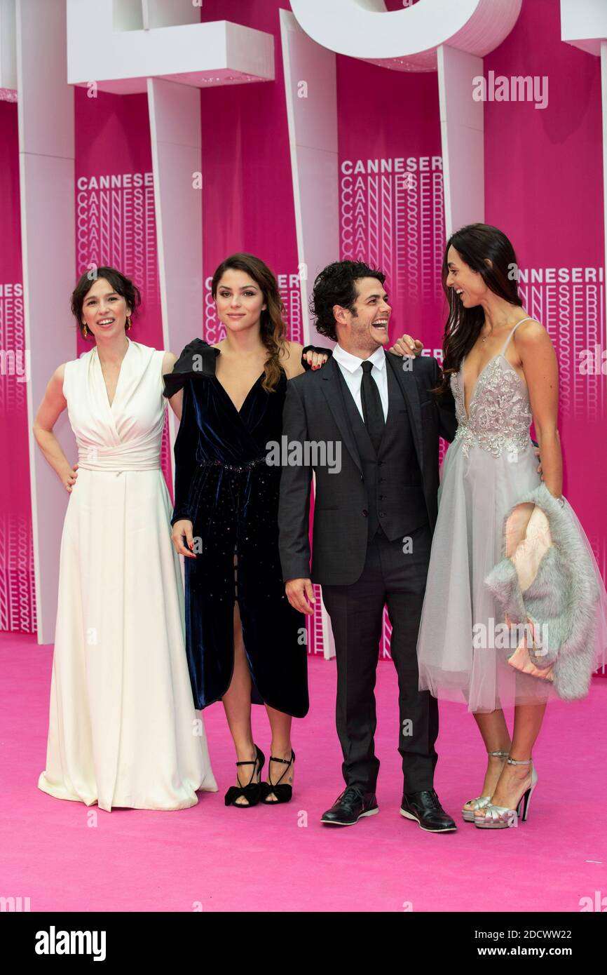 (L-R) Ariadna Gil,Pauline Davila,Alfonso Dosal from the serie 'Aqui en ...