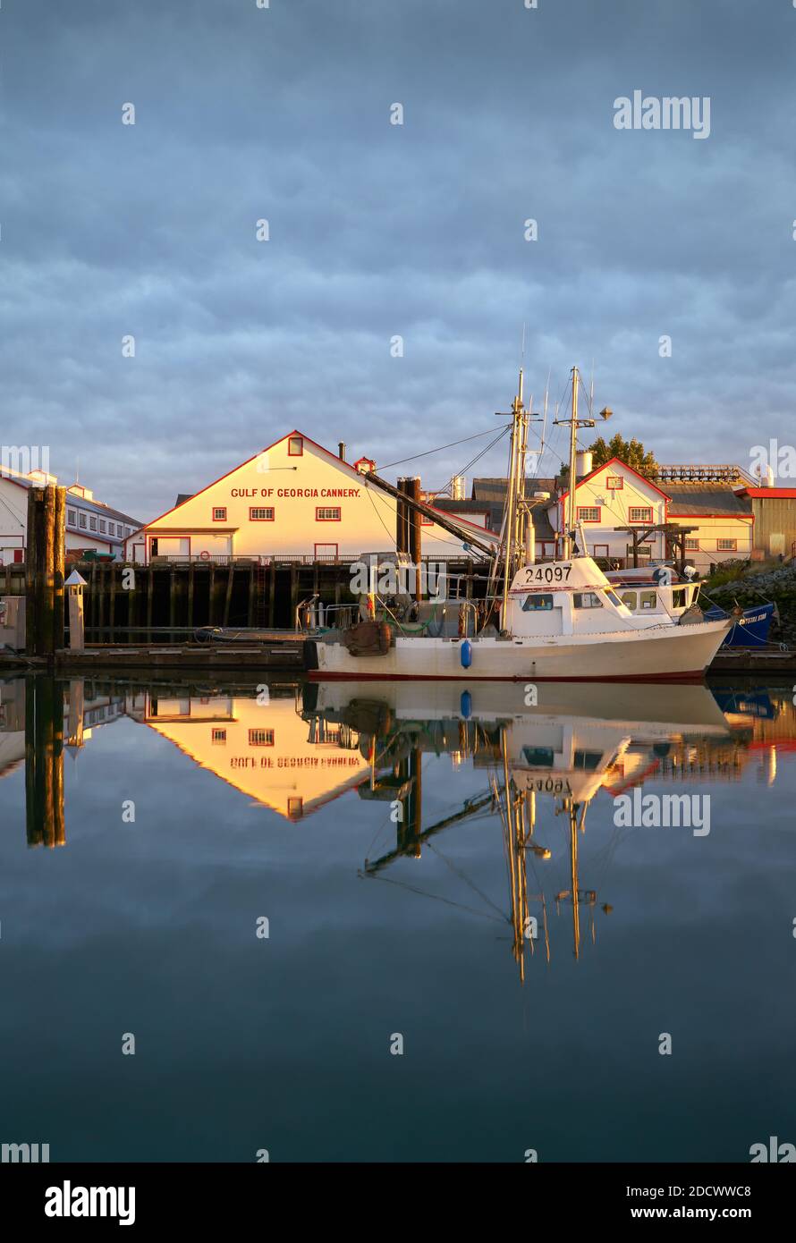 Gulf georgia cannery historic site hi-res stock photography and images ...