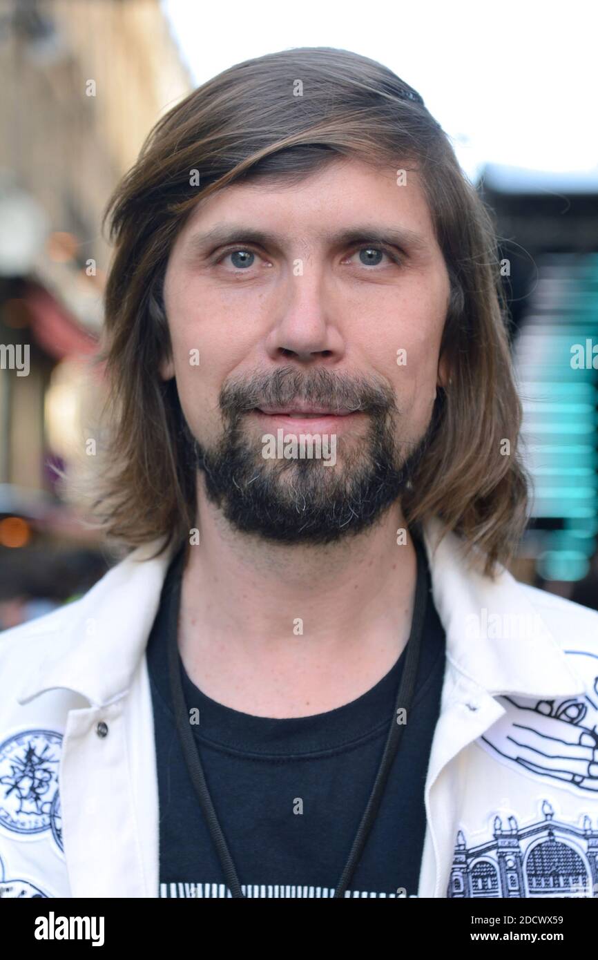 Pedro Winter assiste au showcase Music Machines aux Galeries Lafayette ...