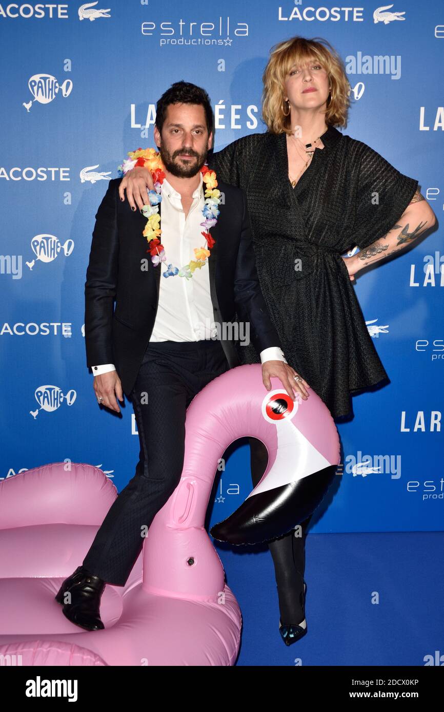 Love gunther hi-res stock photography and images - Alamy