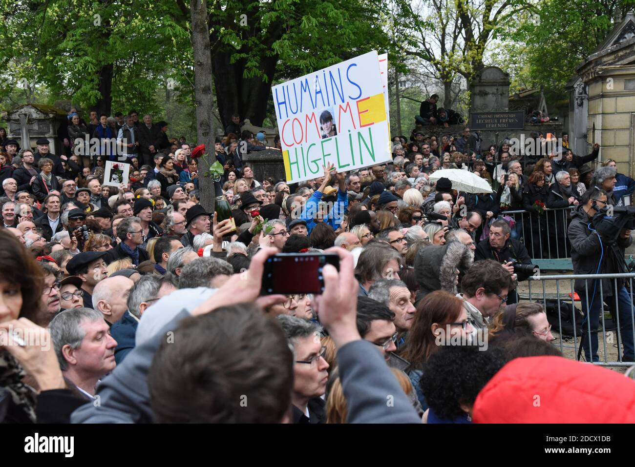 Izia Higelin, Arthur H, Ken Higelin during the funeral of Jacques ...