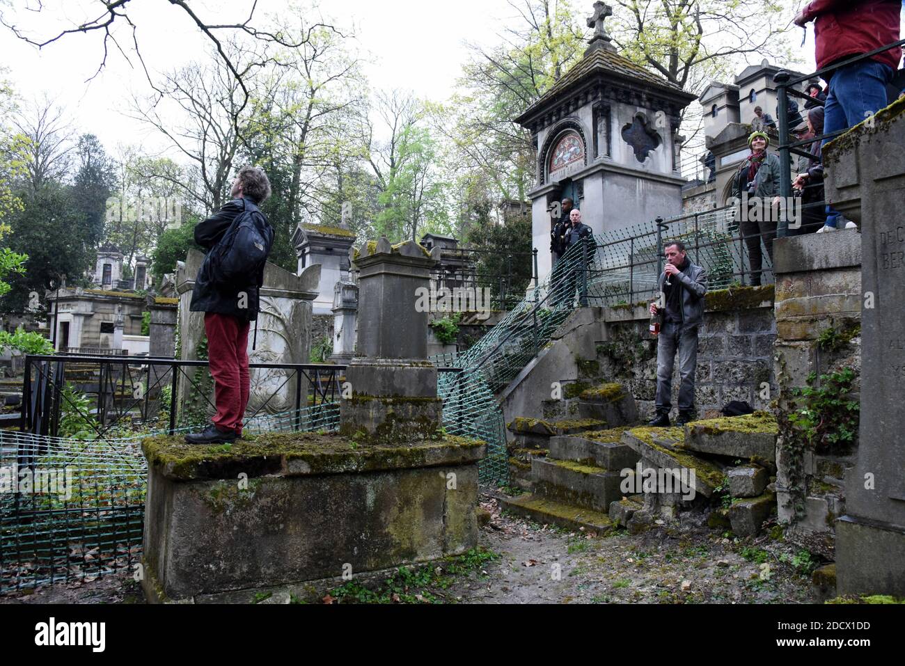Izia Higelin, Arthur H, Ken Higelin during the funeral of Jacques ...