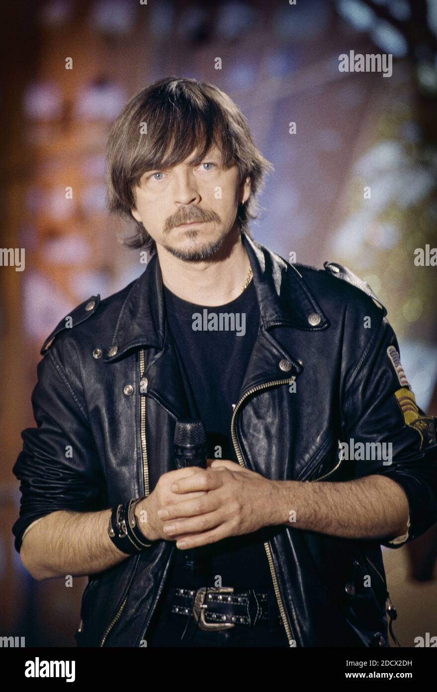 French singer and songwriter Renaud on the set of a TV show in Paris ...