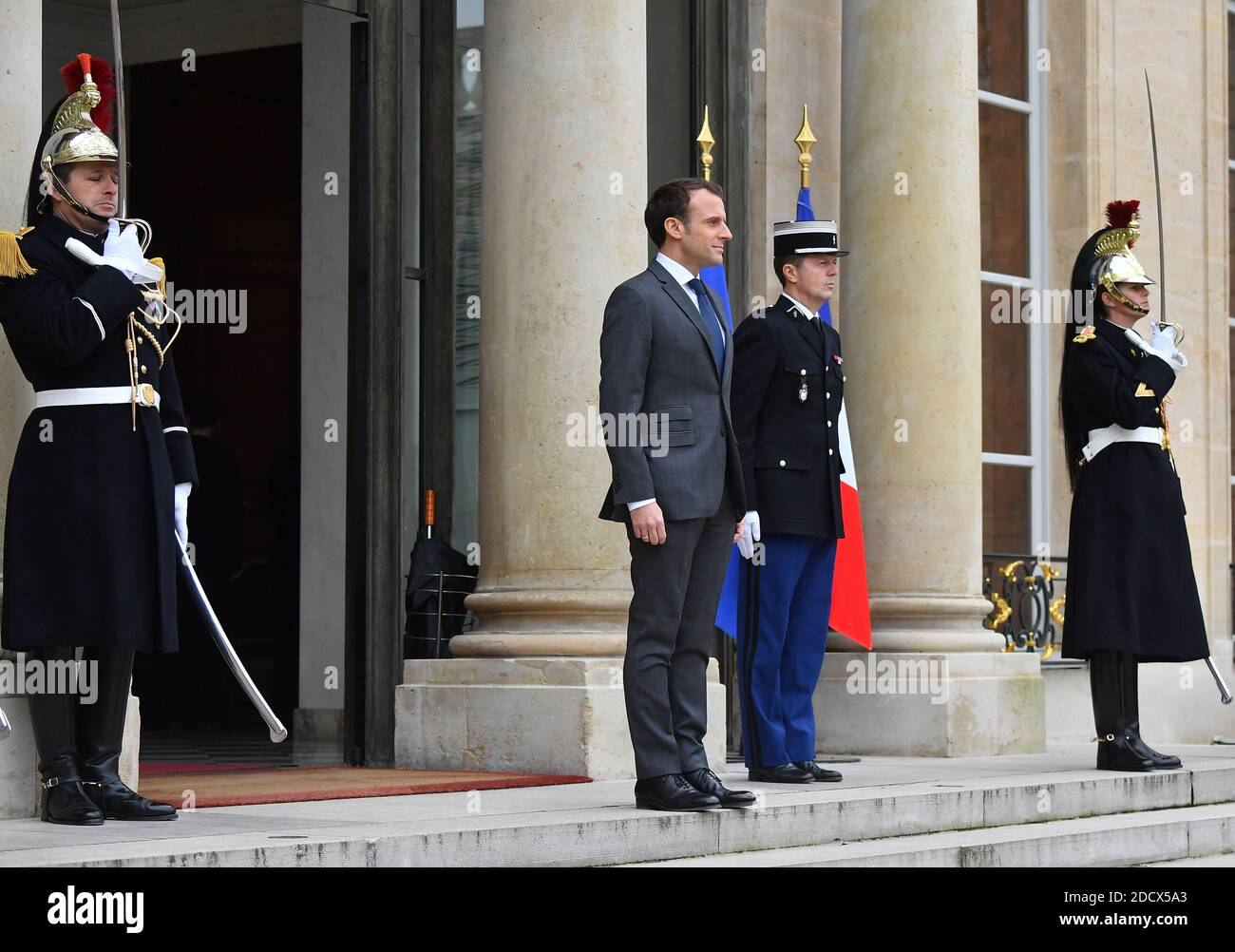 French President Emmanuel Macron receives Austria Chancellor Sebastian ...