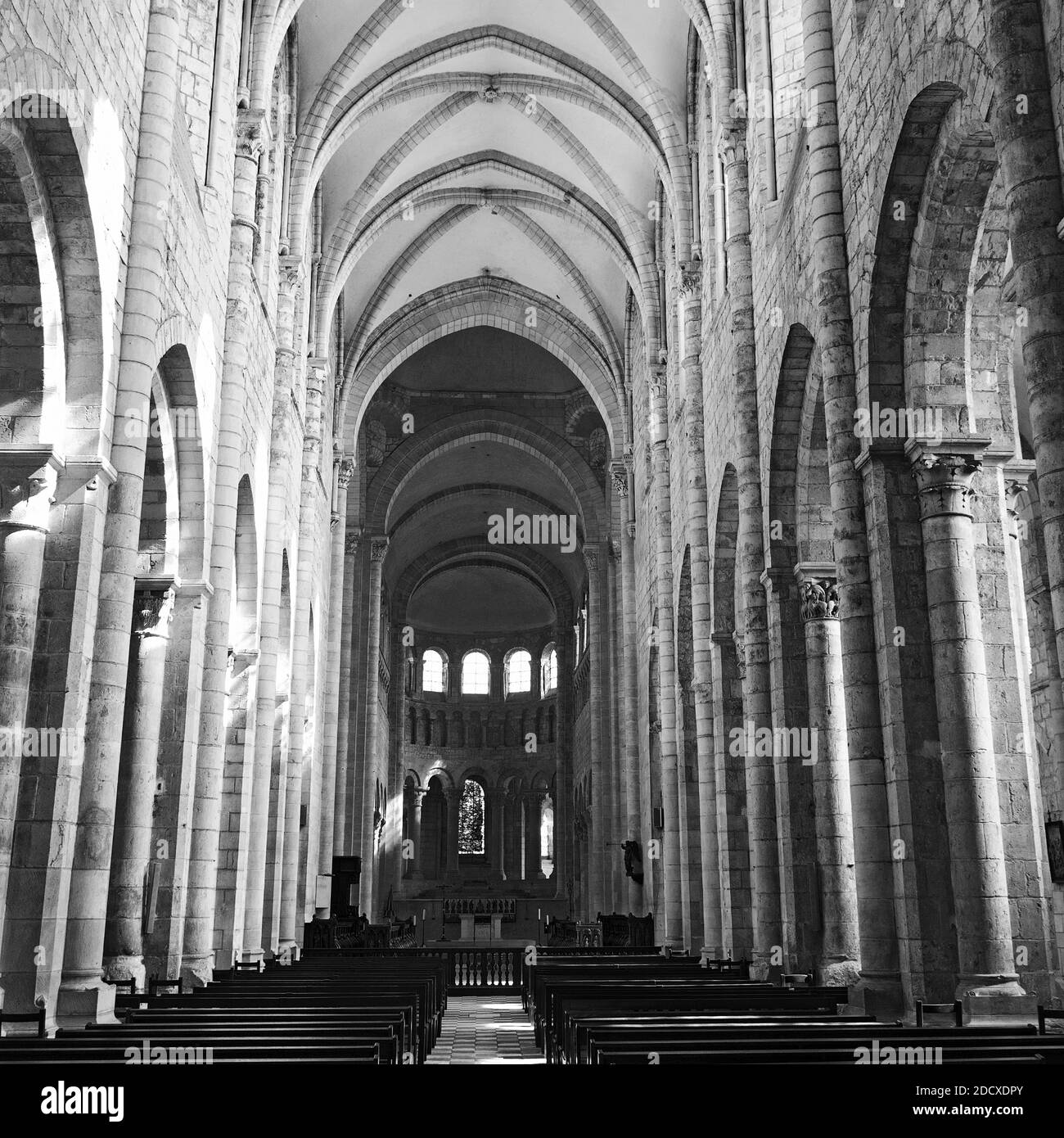 Barrel vaulted nave Black and White Stock Photos & Images - Alamy