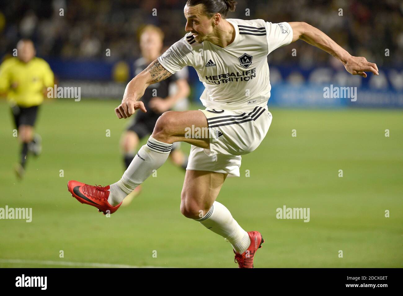 Zlatan Ibrahimovic in action during MLS game Atlanta United FC v LA ...
