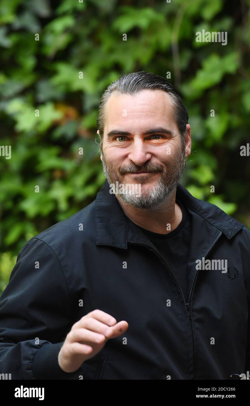 Actor Joaquin Phoenix attends the film 'A Beautiful Day' photocall on ...