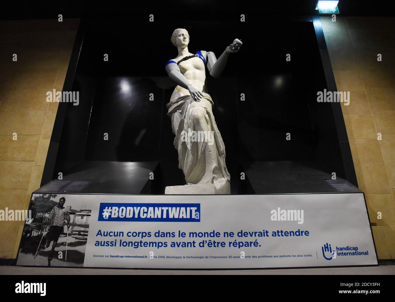 A replica of the Venus de Milo, the famous armless Greek goddess statue ...