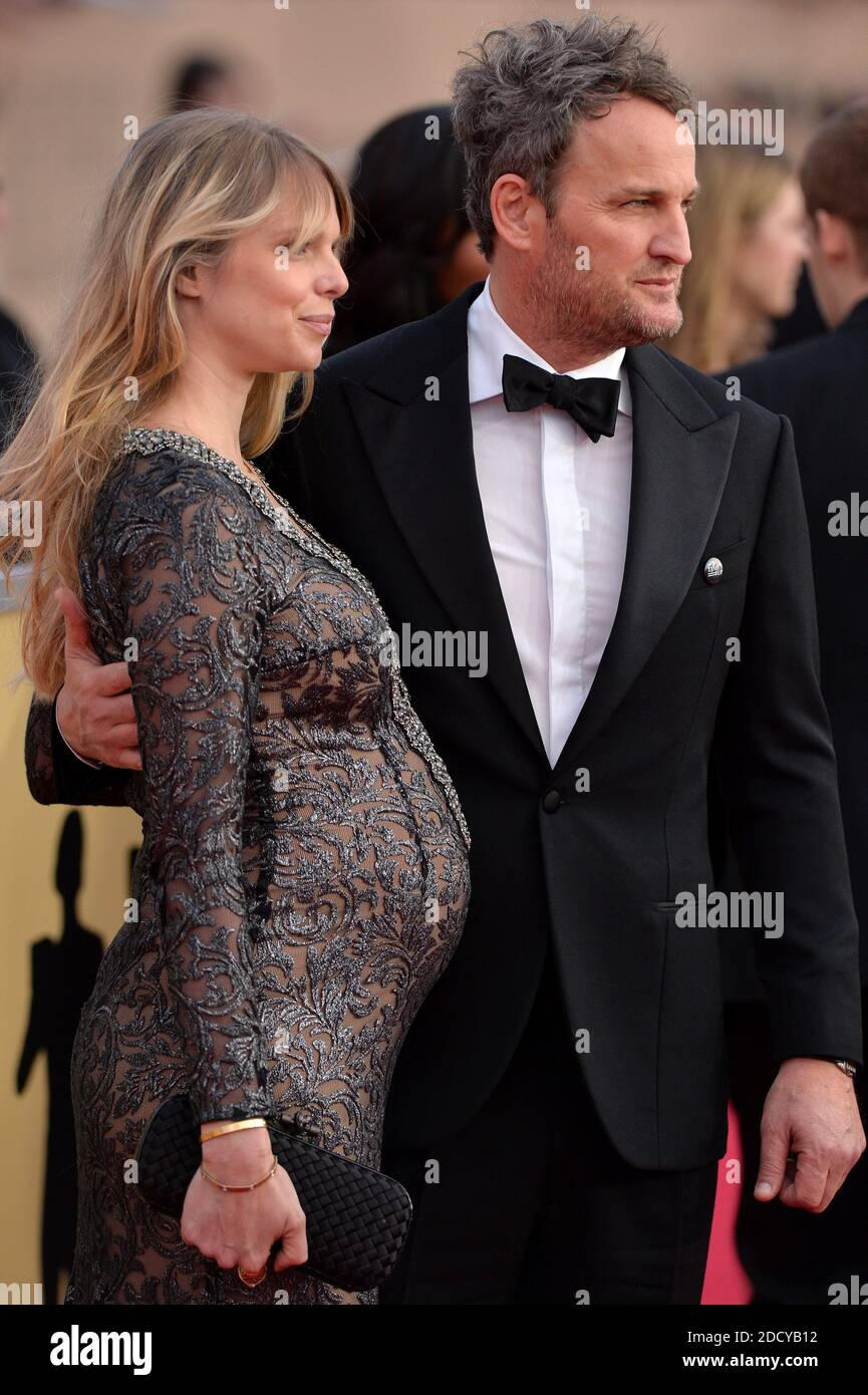 Jason Clarke, Cecile Breccia attend the 24th Annual Screen Actors Guild ...