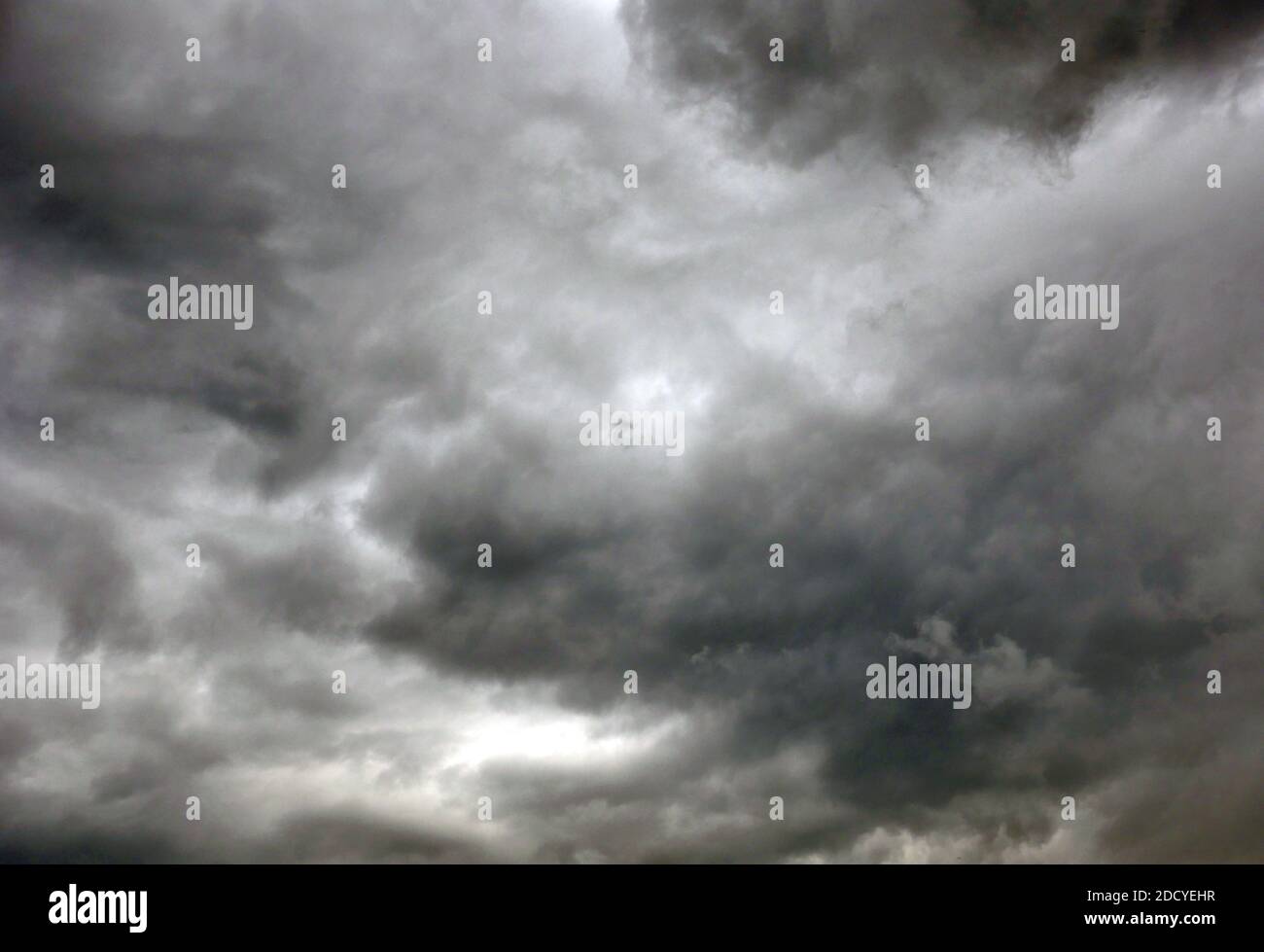 Gray storm clouds hi-res stock photography and images - Alamy