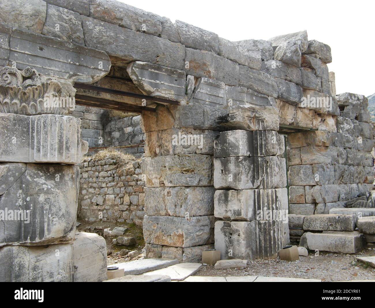 Roman architecture archeology world heritage site ancient city gods ...