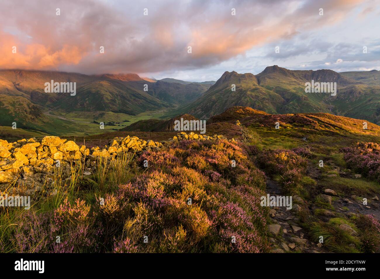 Dramatic moorland hi-res stock photography and images - Alamy