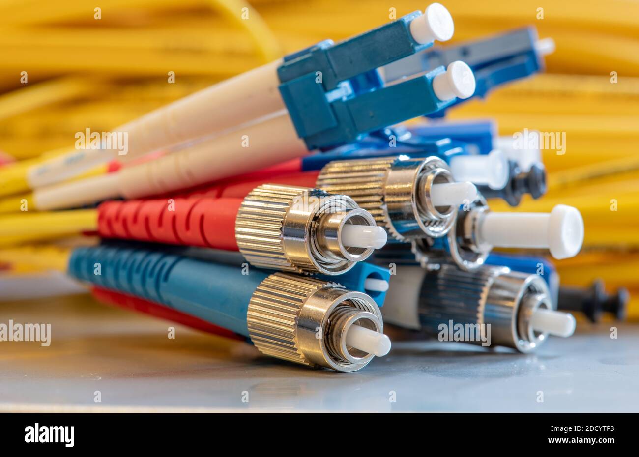 Fibre optic cable broadband hi-res stock photography and images - Alamy
