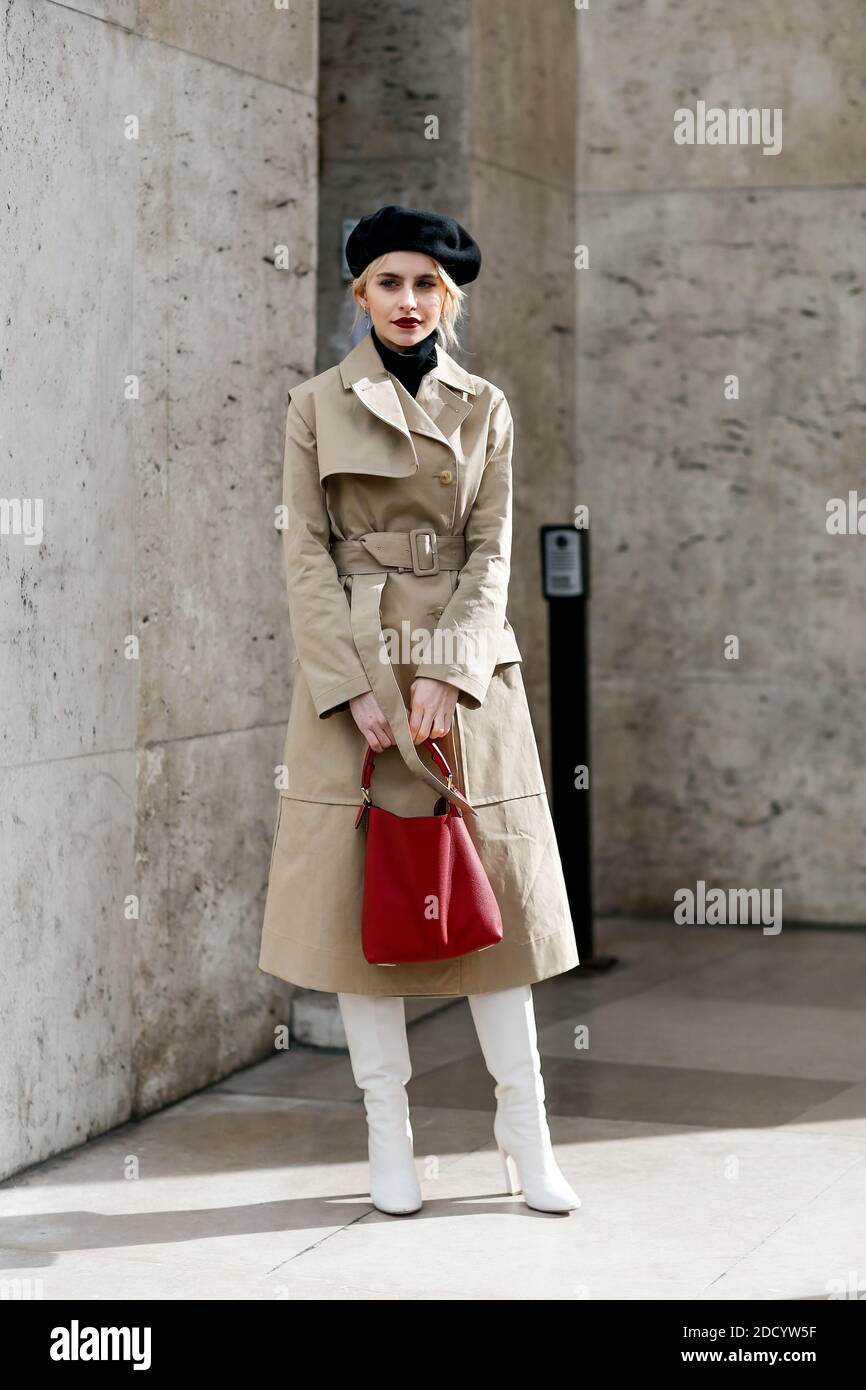 Street style, Caroline Daur arriving at Giambattista Valli Fall-Winter ...