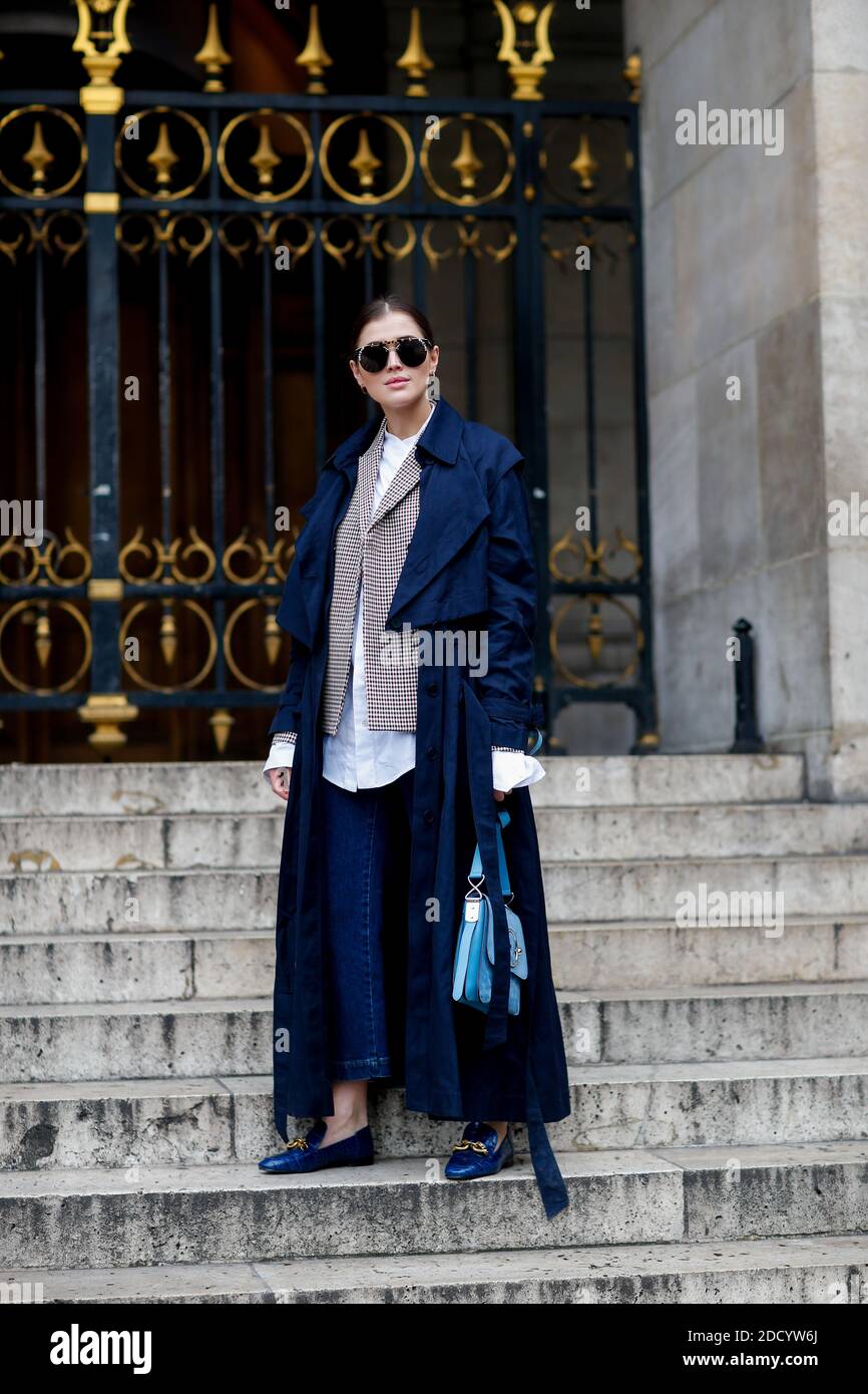 Street style, Darja Barannik arriving at Stella McCartney Fall-Winter ...