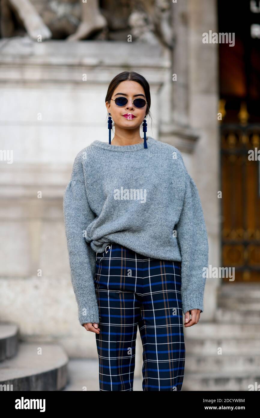 Street style, arriving at Stella McCartney Fall-Winter 2018-2019 show ...