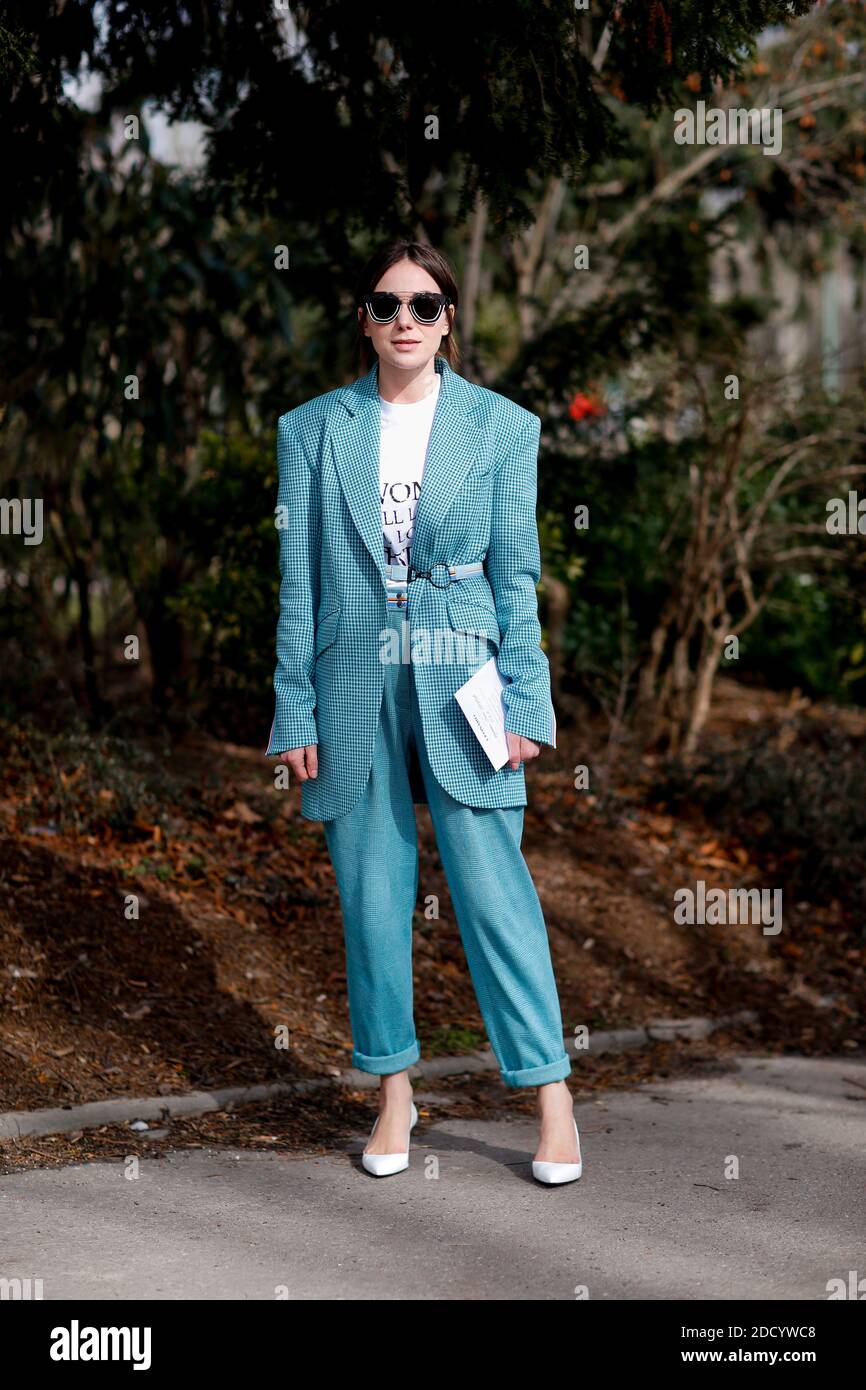 Street style, arriving at Leonard Fall-Winter 2018-2019 show held at ...