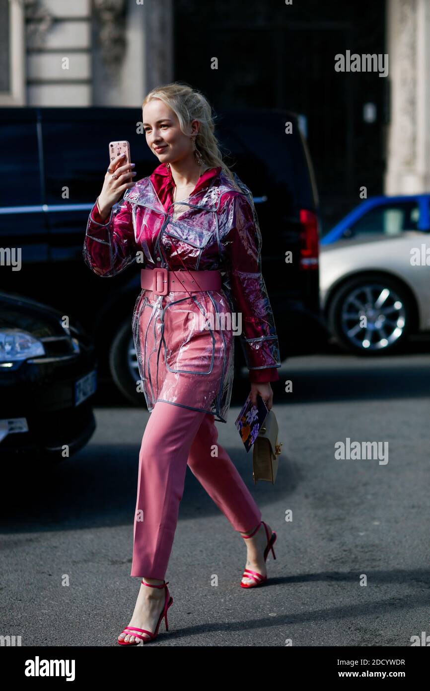 Street style, arriving at Leonard Fall-Winter 2018-2019 show held at ...