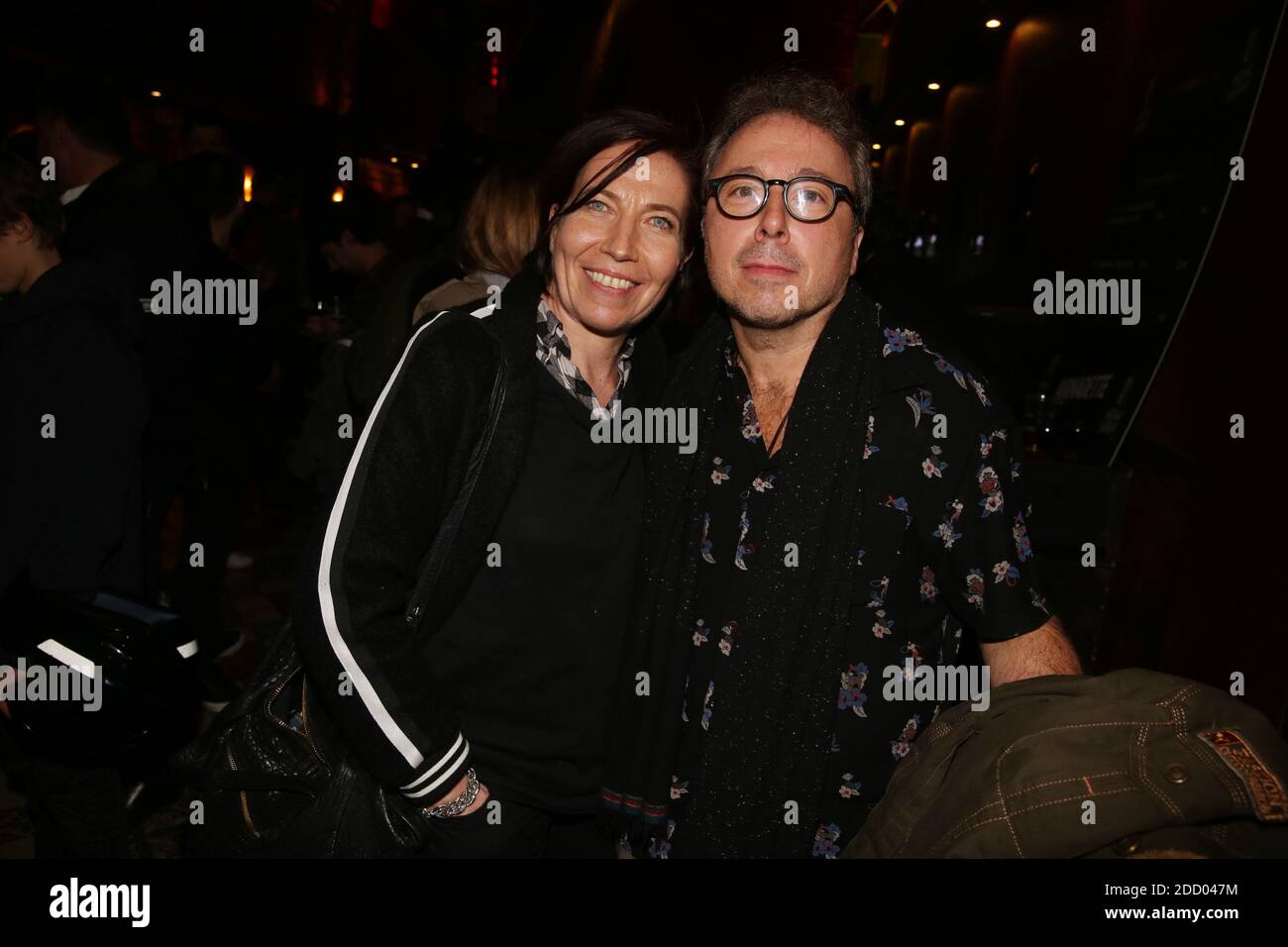 Elise Larnicol et Pascal Vincent lors de la Premiere du show de ...