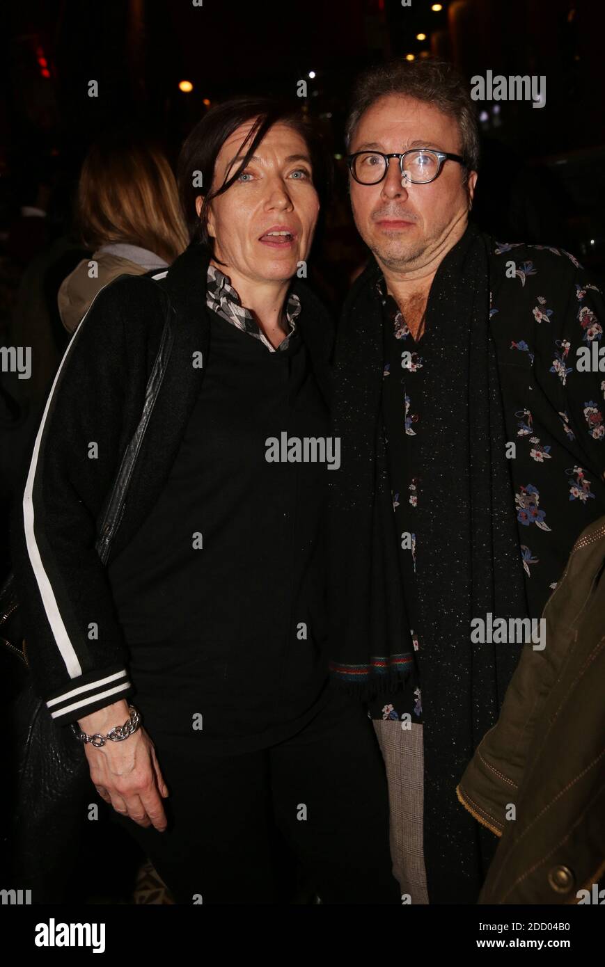 Elise Larnicol et Pascal Vincent lors de la Premiere du show de ...