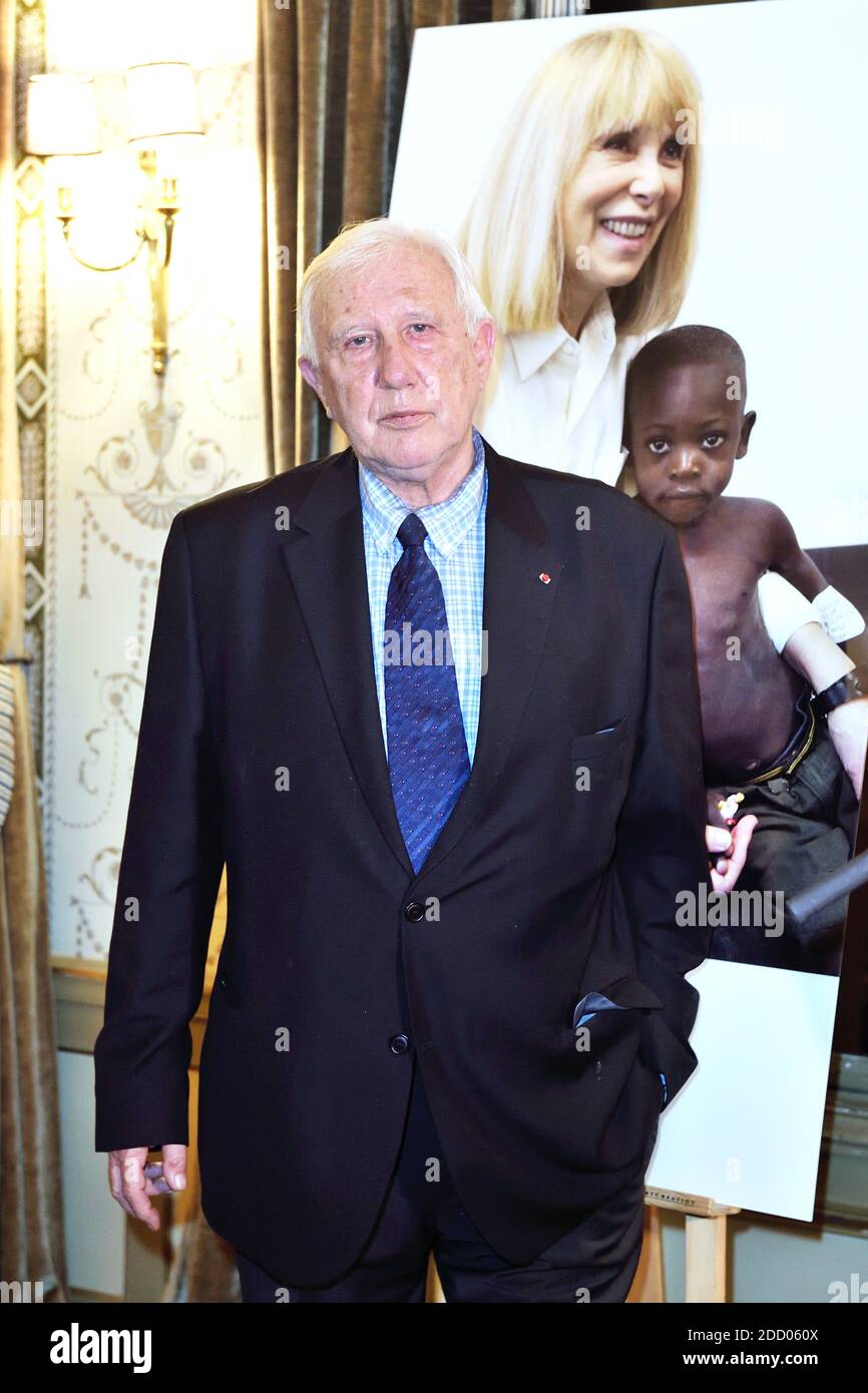 Exclusif - Professeur Alain Deloche assistent au diner La Chaine de l ...