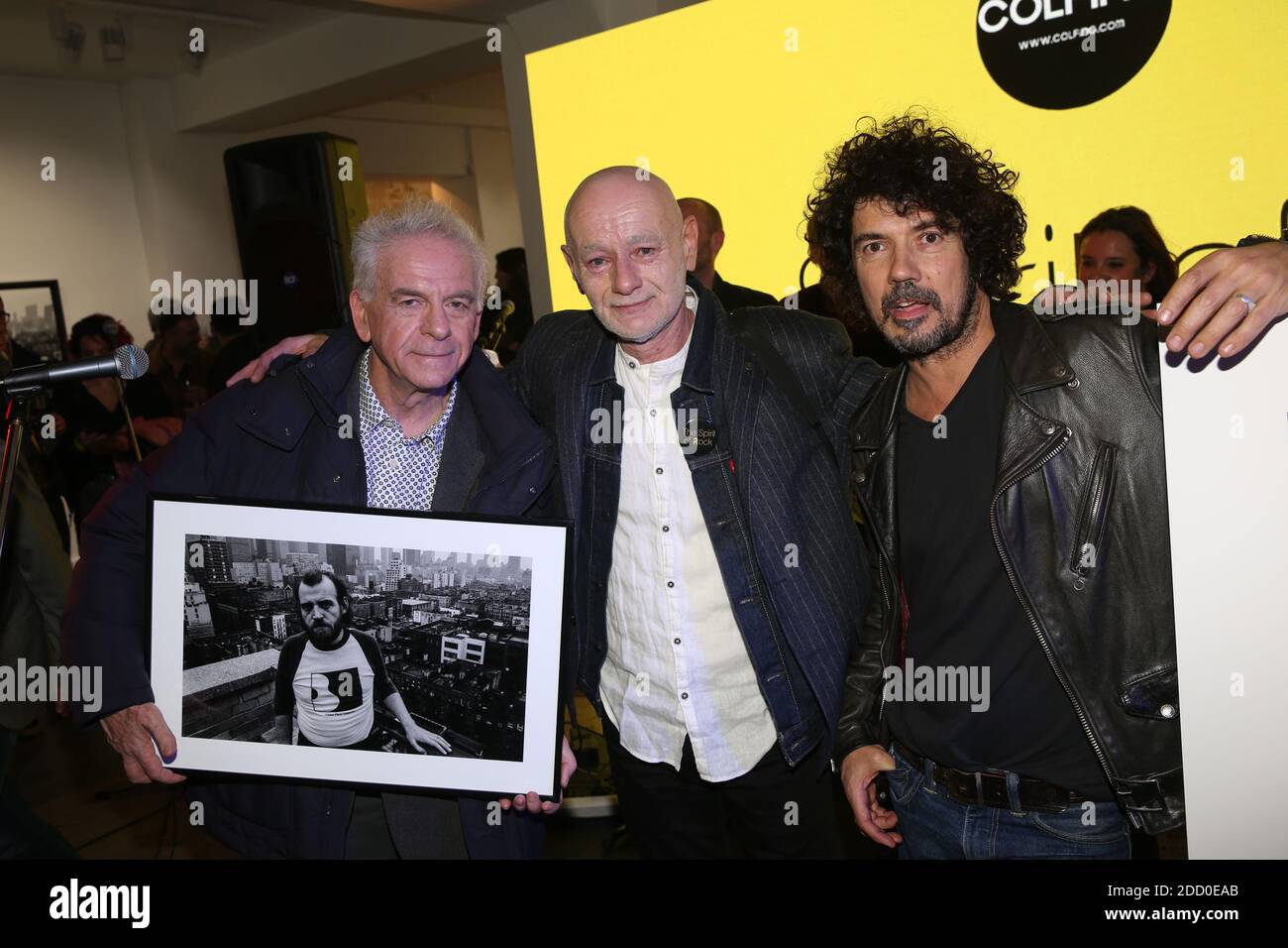 Jacky Jakubowicz, Philippe Hamon et Yarol Poupaud lors du vernissage de ...