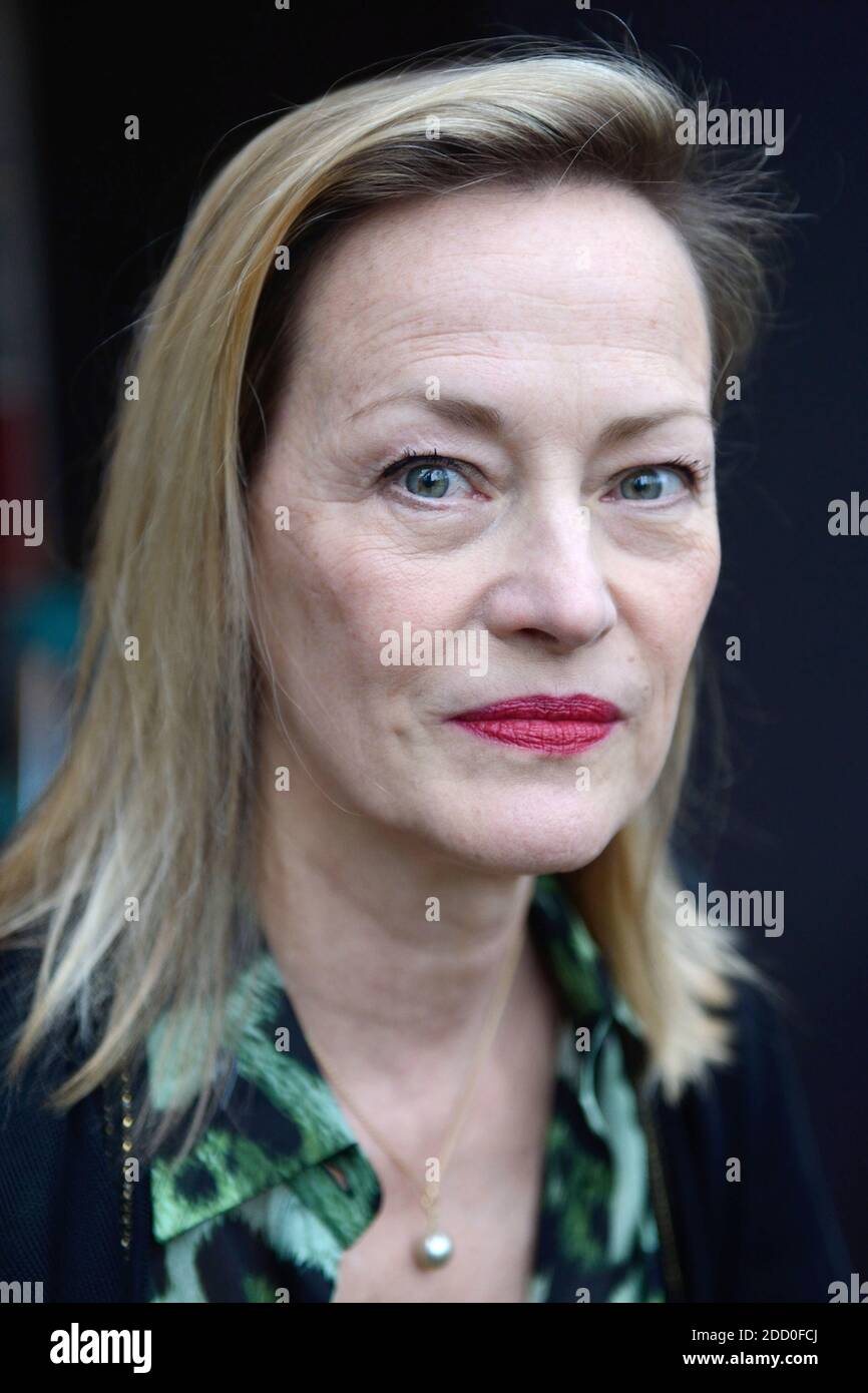 Gabrielle lazure hi-res stock photography and images - Alamy