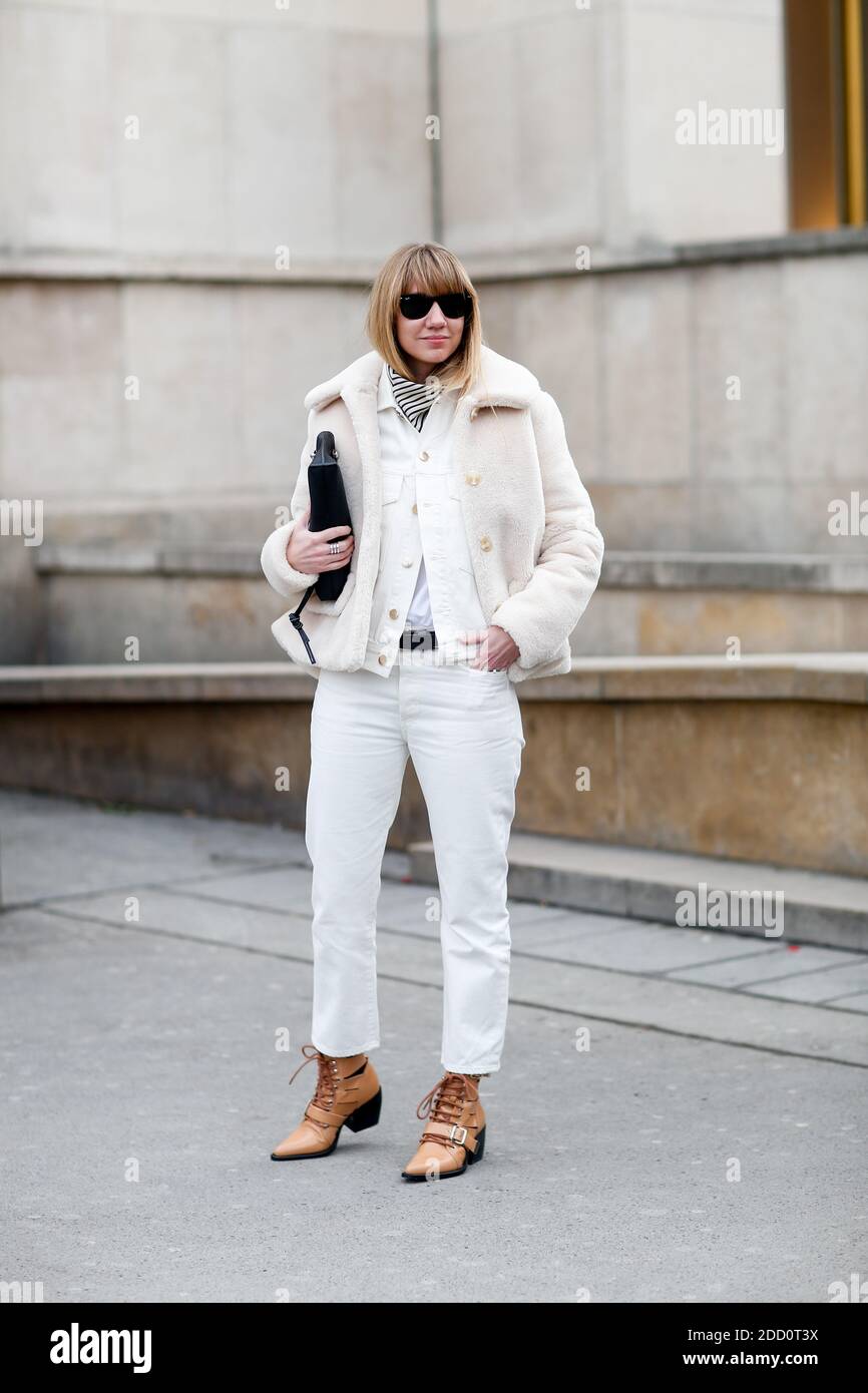 Street style, Lisa Aiken arriving at Haider Ackermann Fall-Winter 2018 ...