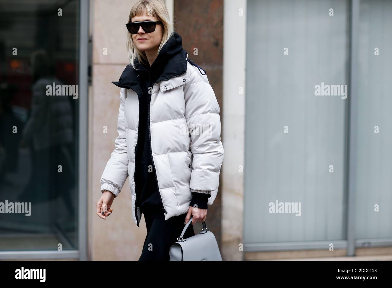 Street style, Linda Tol arriving at Altuzarra Fall-Winter 2018-2019 ...