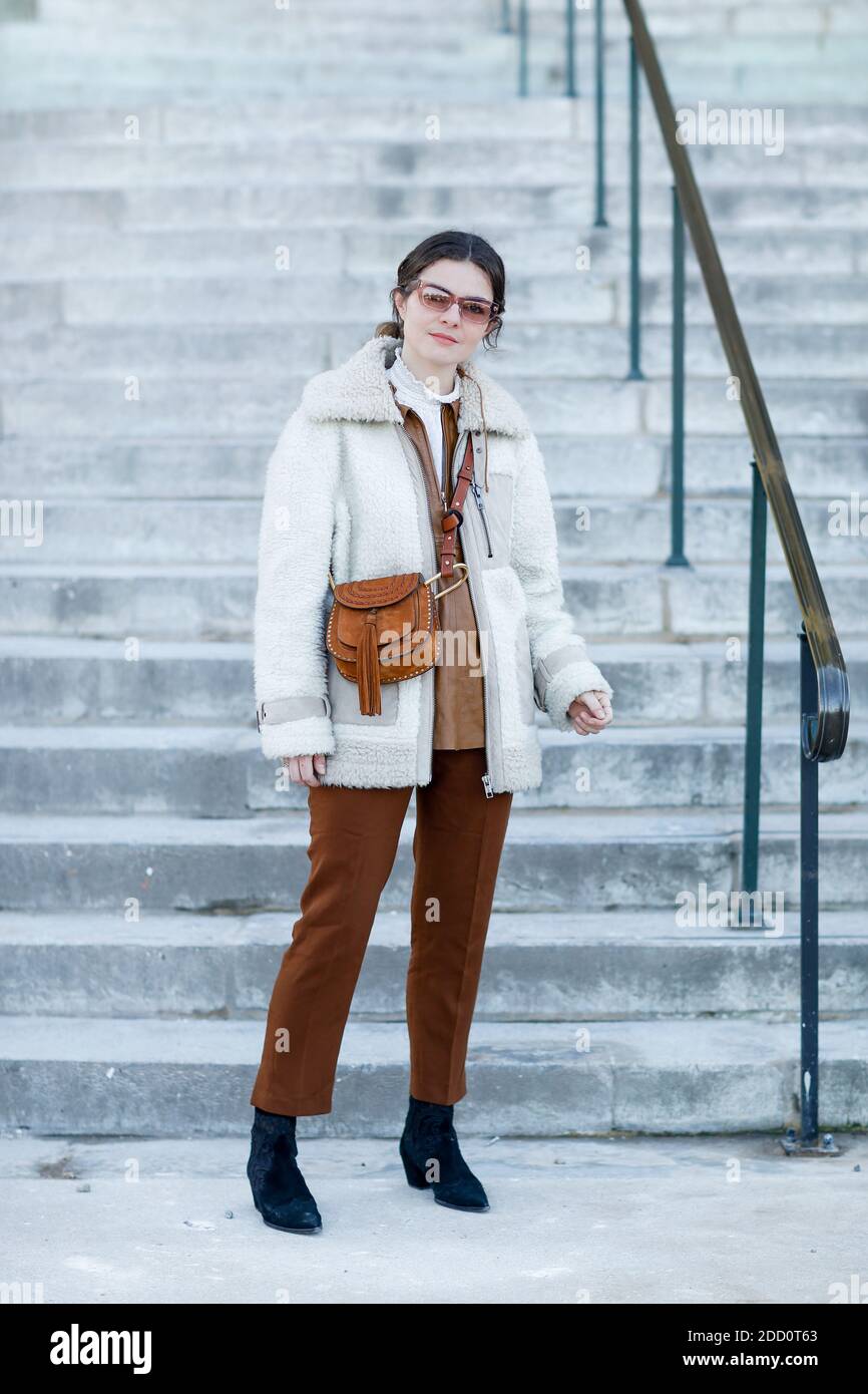Street style, Mathilde Margail arriving at Elie Saab Fall-Winter 2018 ...