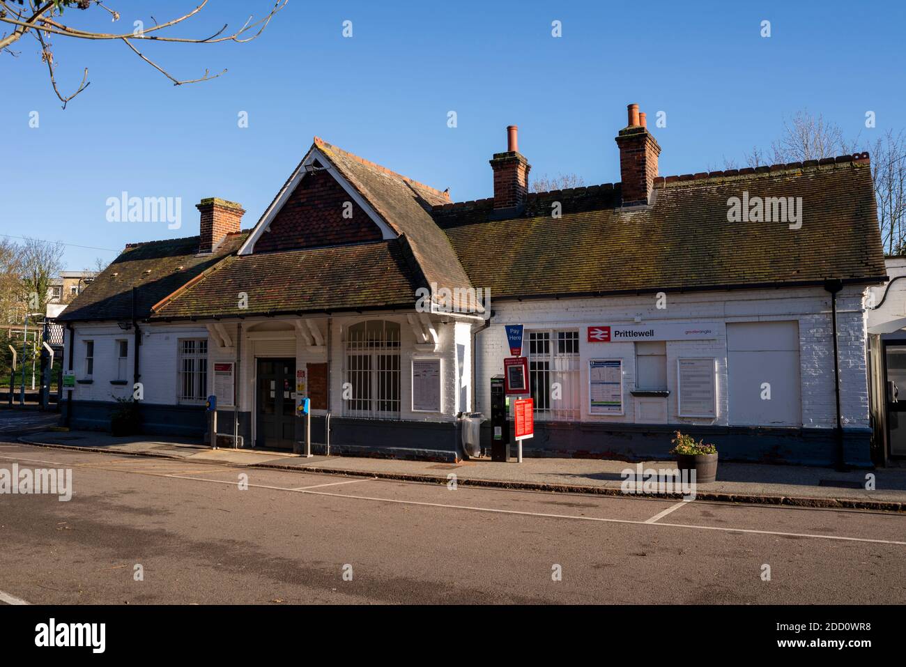 Prittlewell station hi-res stock photography and images - Alamy