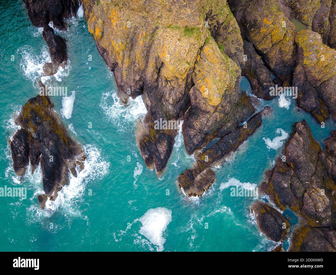 Rugged coastal rocks hi-res stock photography and images - Alamy