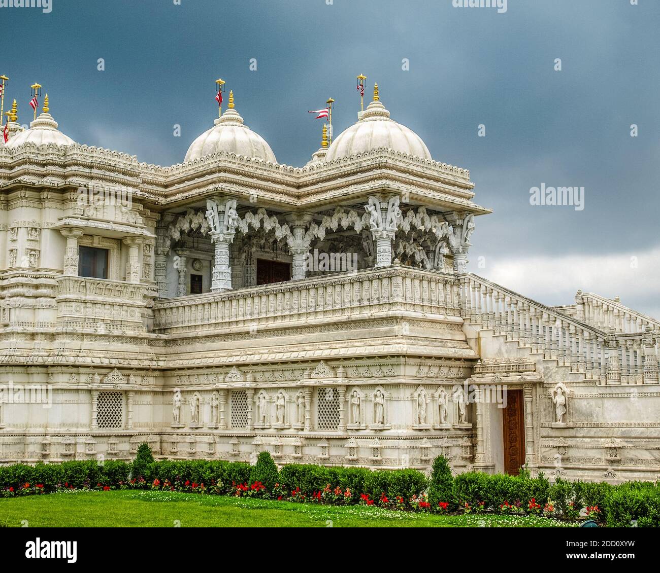 Hindu temples in North America have their own charm. Built by wealthy ...
