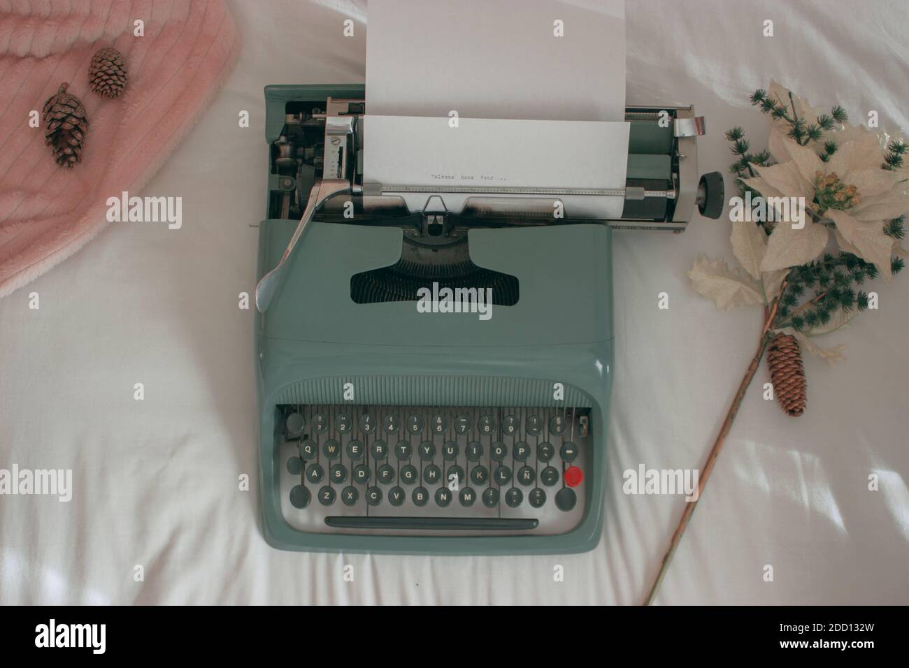 Zenith green typewriter with a nice Christmas message. Christmas letter ...