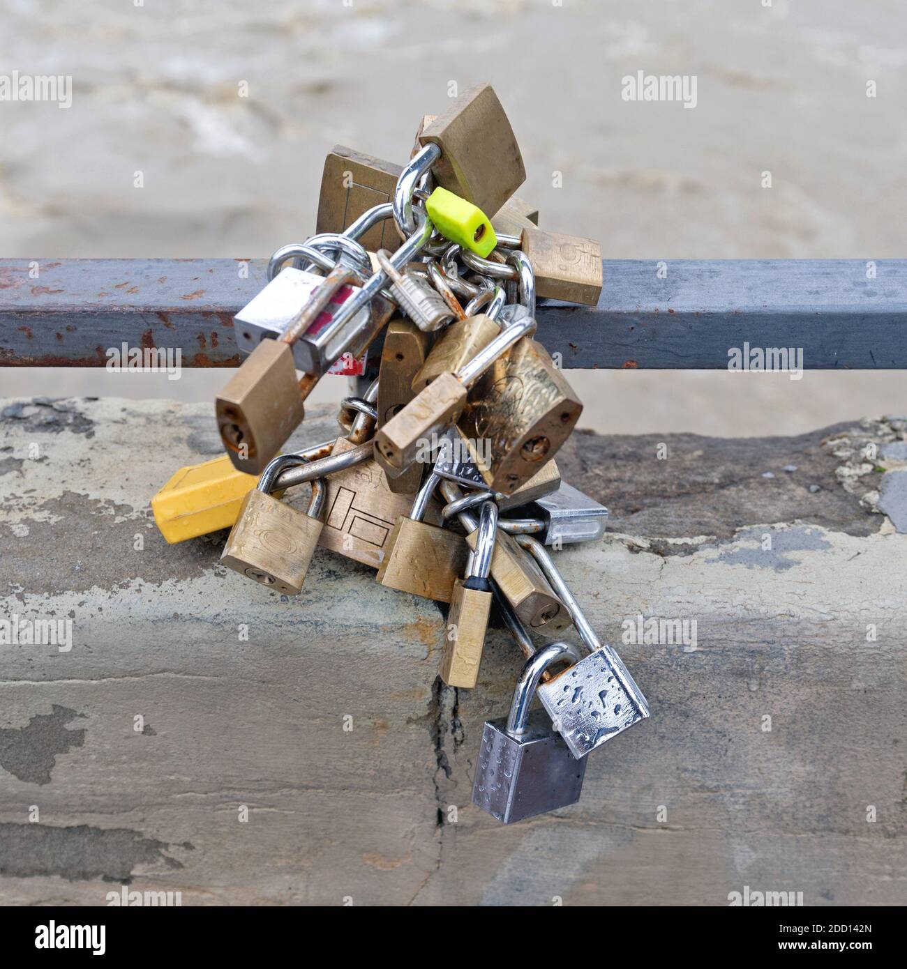 Big Bunch of Love Padlocks at Bridge Railing Stock Photo - Alamy