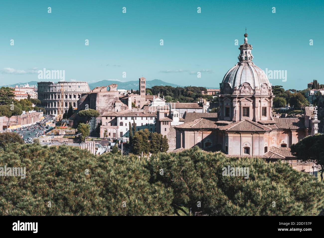 View colosseum chiesa santi hi-res stock photography and images - Alamy